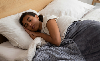 A Guide on Best Sleep Schedule for All Ages – nyumi